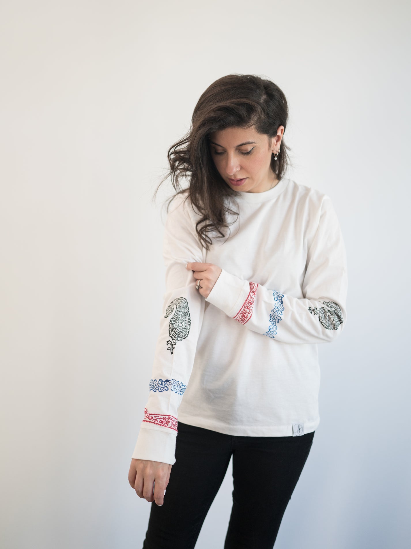 CHAMELI - Cream Block Print Long Sleeved T-Shirt – Sidra & Co.